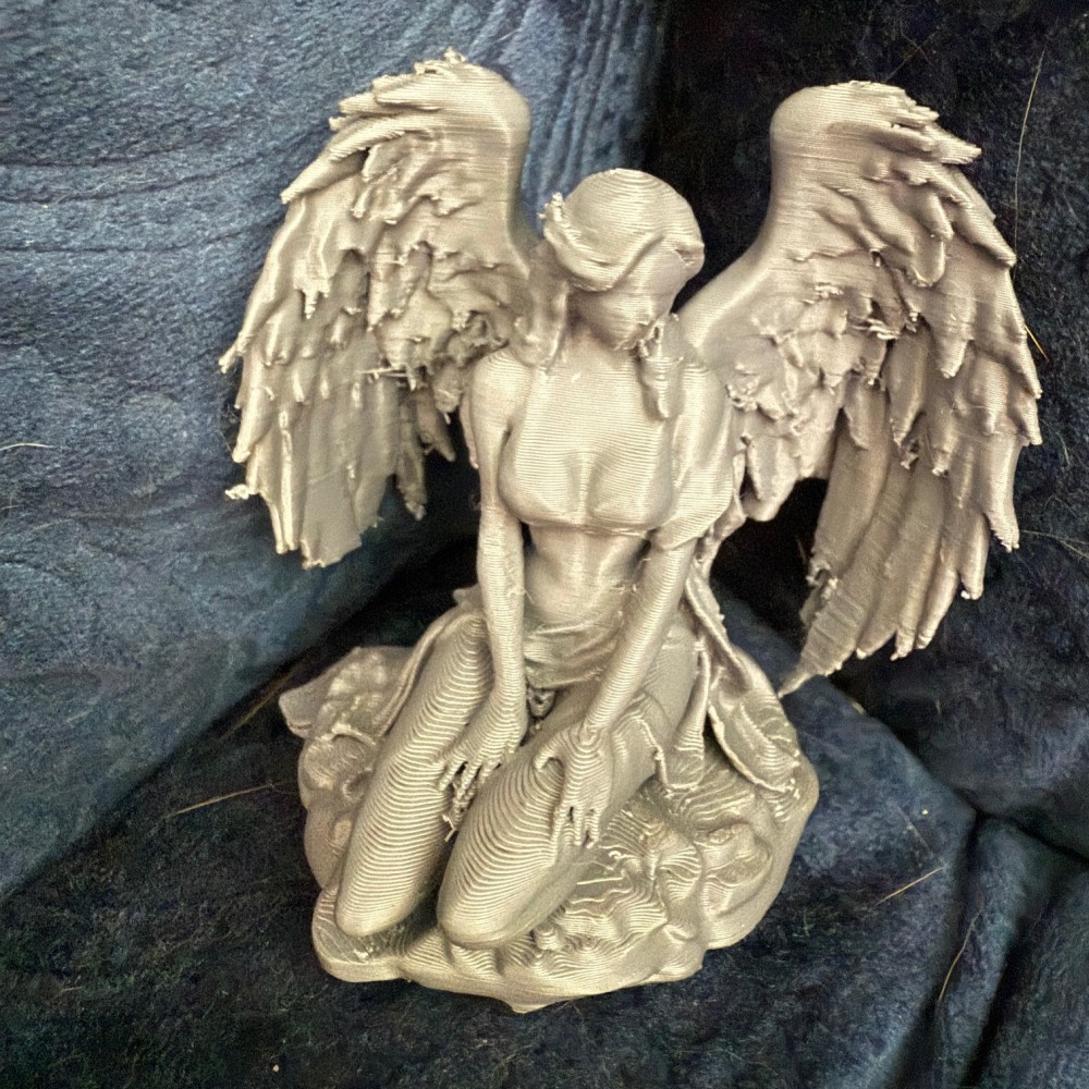 Kneeling Angel Small Grey